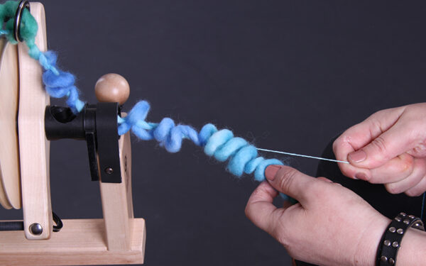 How to spin a bouclé yarn – Ashford Wheels and Looms