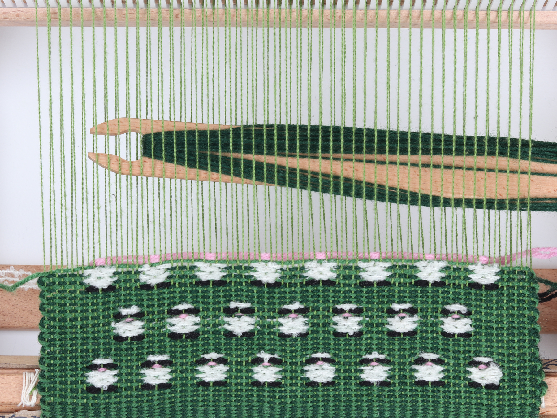 Sheepish Fields – Ashford Wheels and Looms