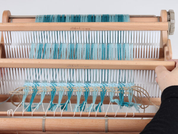Twill on a rigid heddle loom – no pickup sticks required! – Ashford ...